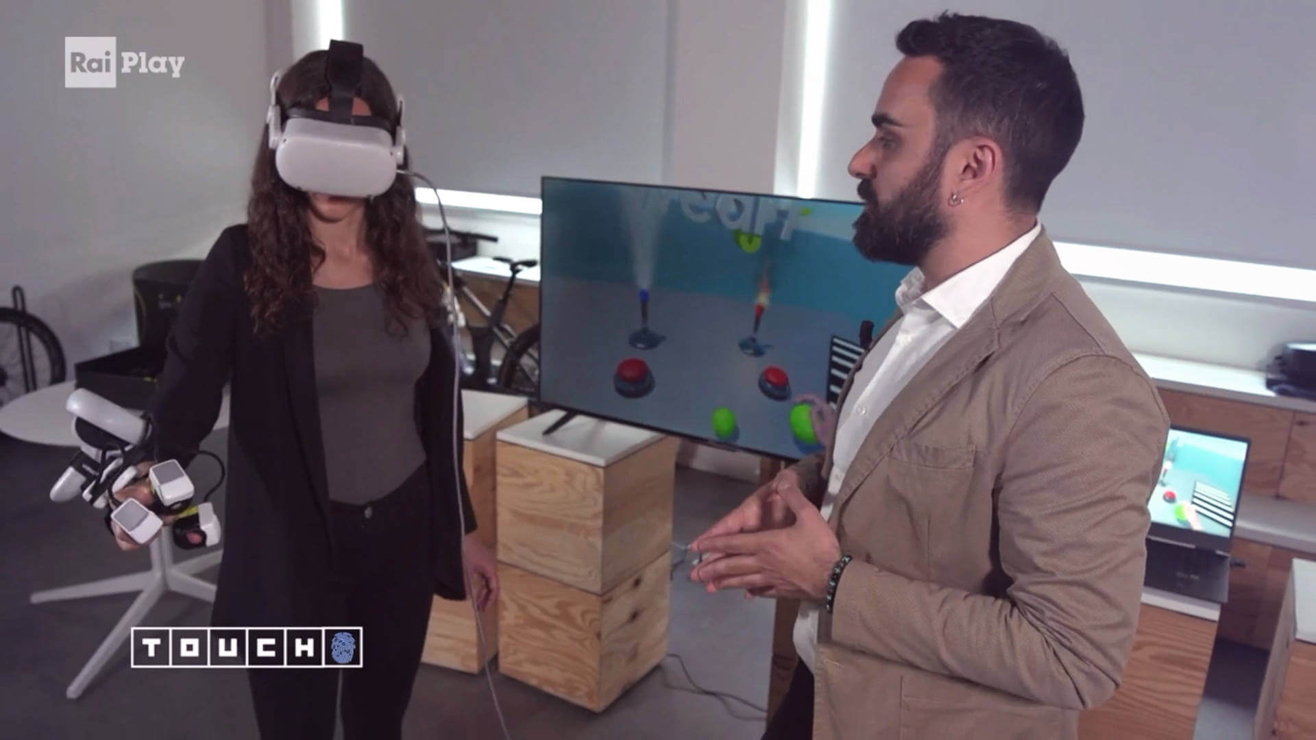 Weart in "Touch. Il futuro a portata di mano" TV show by Rai Play | Weart